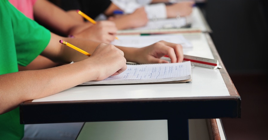 School Uses Standing Desk to Encourage Fidgeting - Xdesk Blog