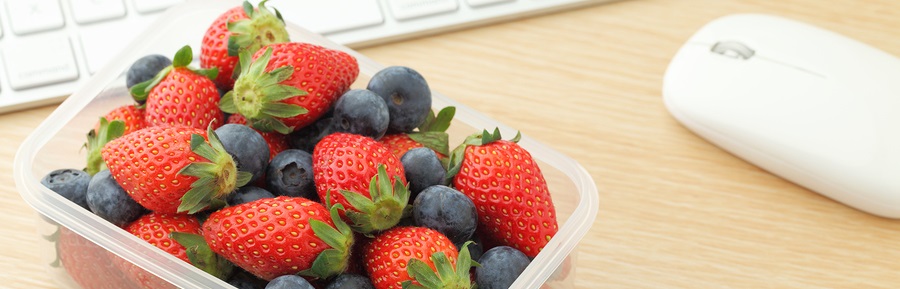 Healthy Snacks to Eat at Your Standing Desk - Xdesk Blog